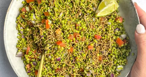How To Make Moong Sprouts Chaat For Weight Loss In Minutes