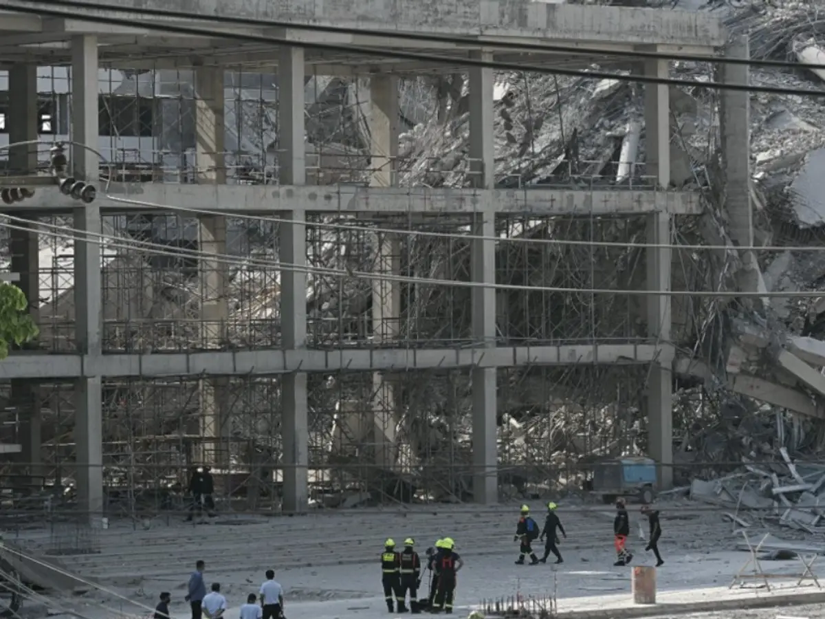 Bangkok earthquake: Under construction 30-storey building collapses due ...
