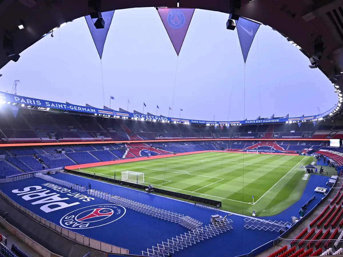 PSG launch 'Legends Club' to honour players, awards them unique Black ...