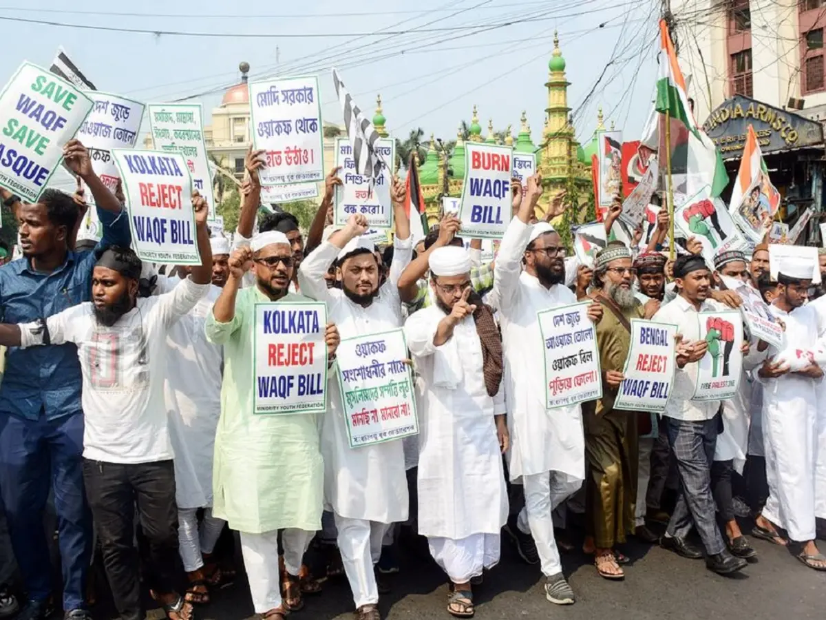 Protests erupt in Kolkata, Chennai after parliament clears Waqf Bill ...