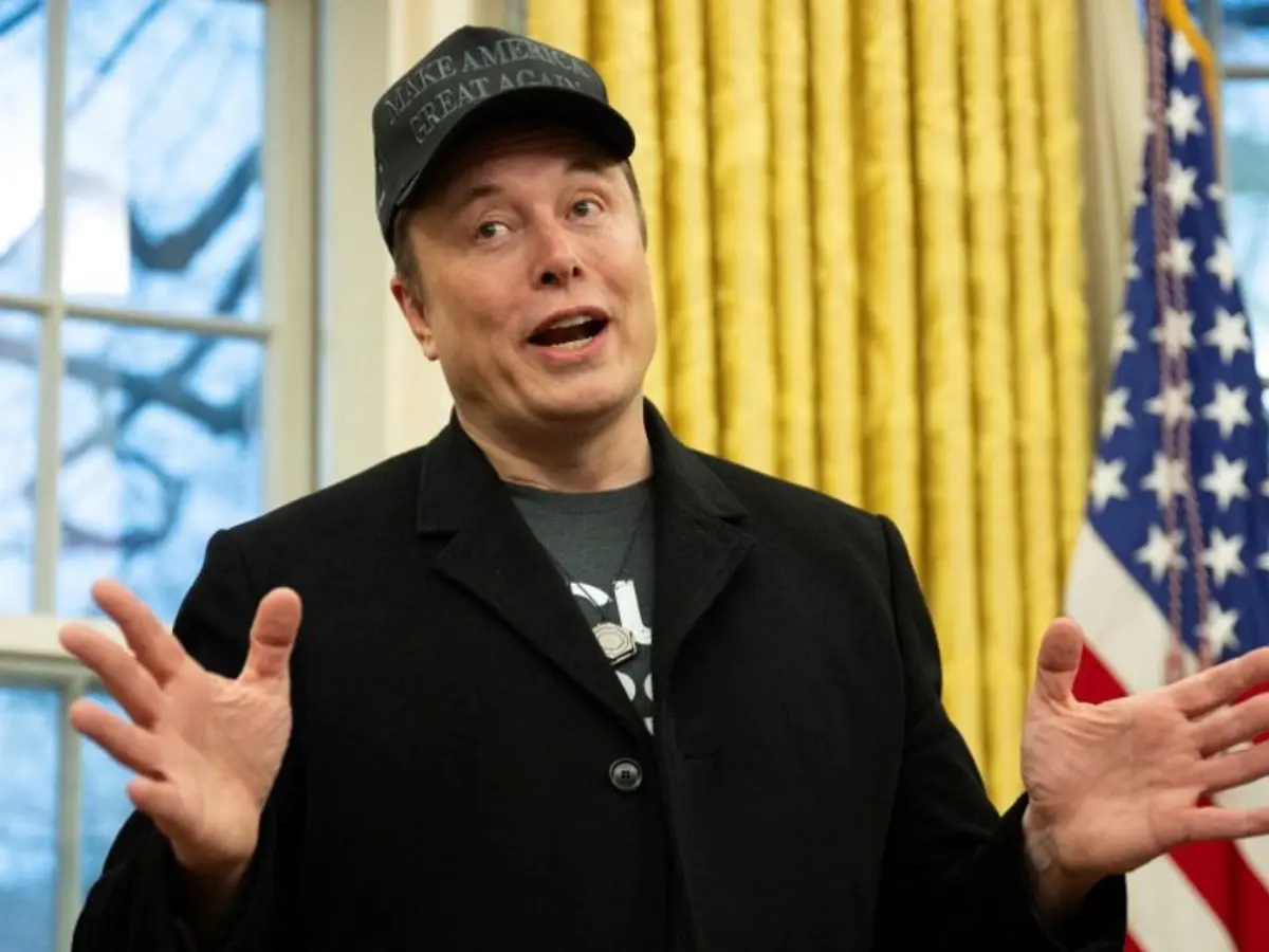 WATCH | Musk seen ‘jamming’ on live stream as thousands protest against ...