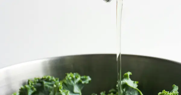 Kale + Olive Oil = Ultimate Anti-Inflammatory Power Combo!