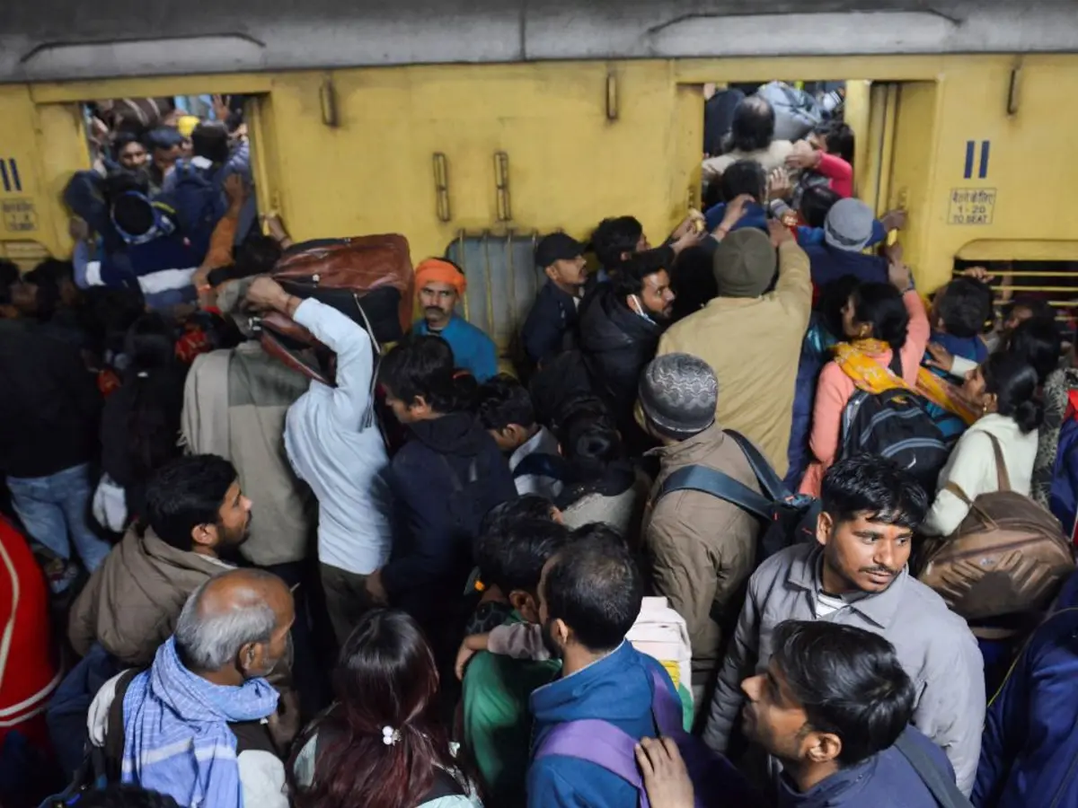 'Centralised war room': Indian Railways revamps crowd-control measures ...