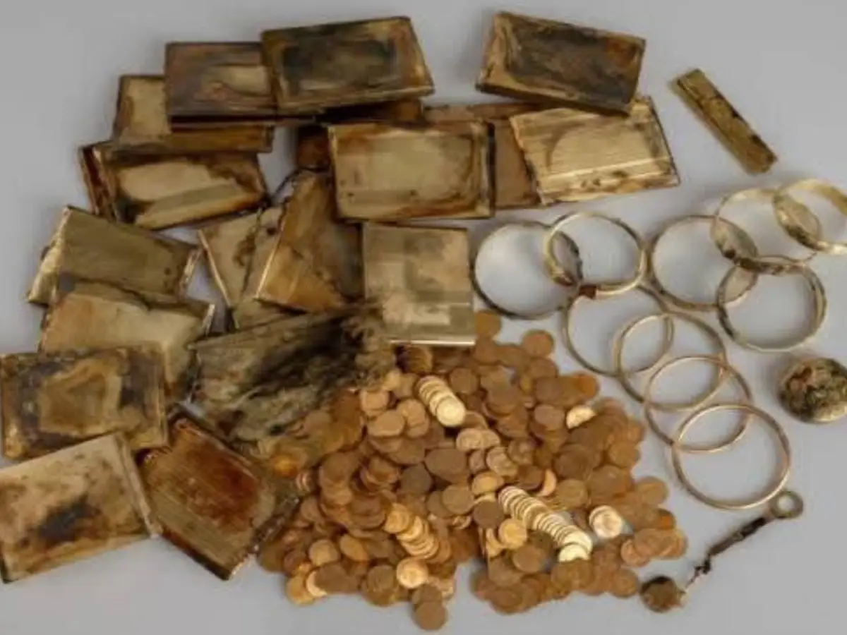 Hikers discover 7kg of gold, artefacts worth $340,000 in the mountains ...