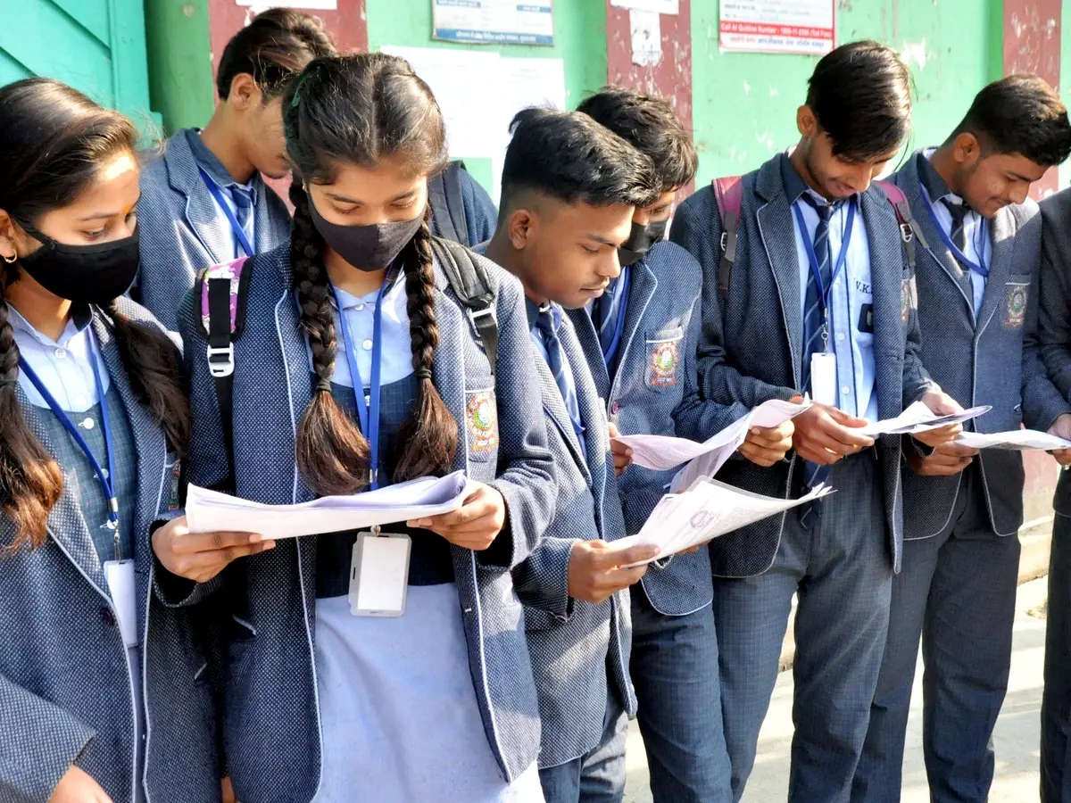 CBSE Class 10 & 12 Results 2025: Step-by-step guide to check your mark ...