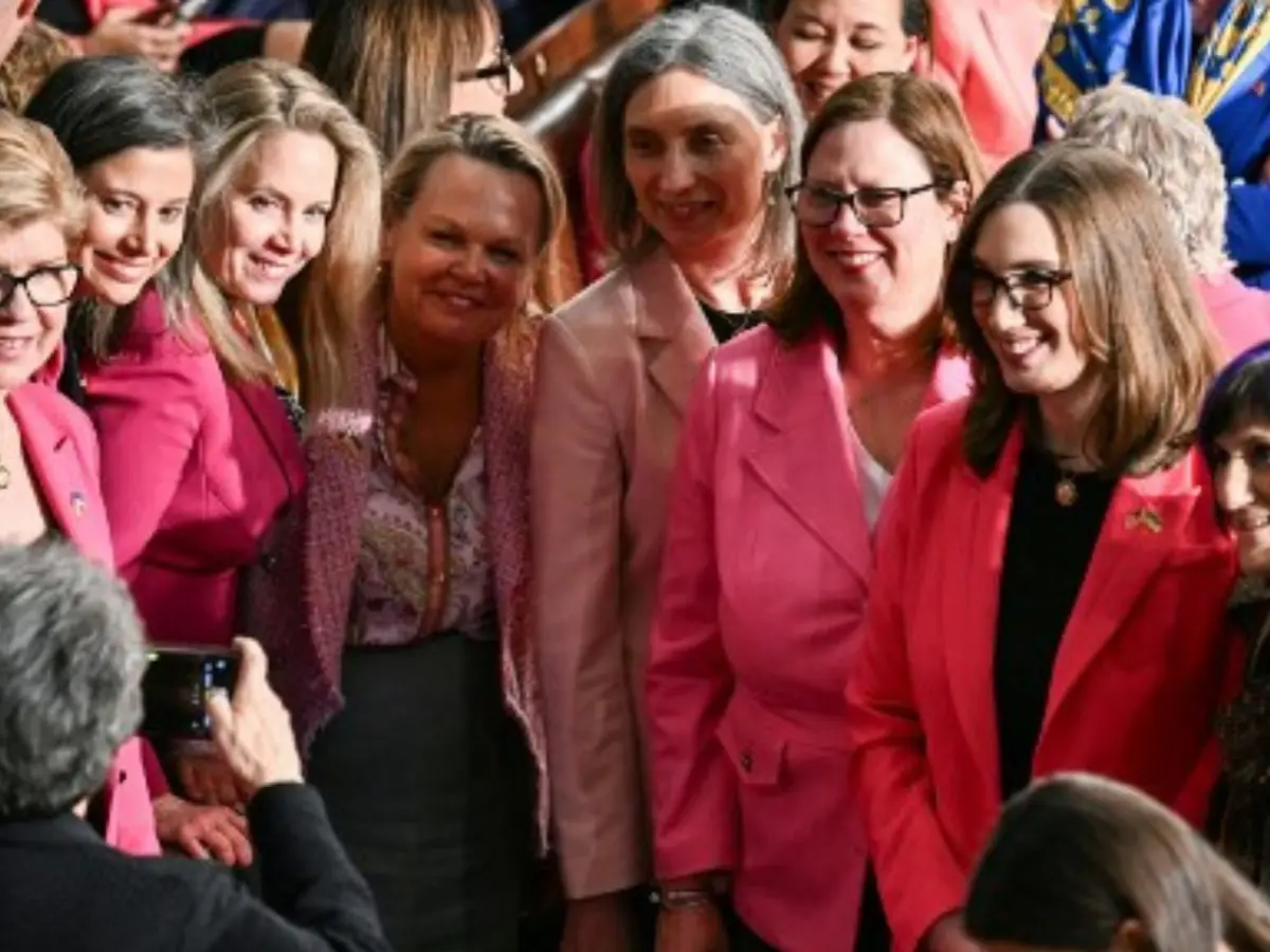 Trump presidential address: Why were female Democratic lawmakers ...