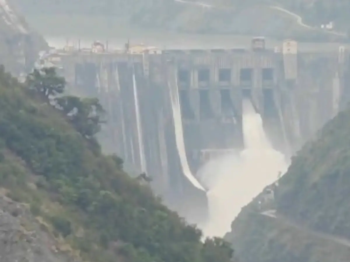 Indo-Pak war | Baglihar Hydroelectric Power Project Dam gate remains ...