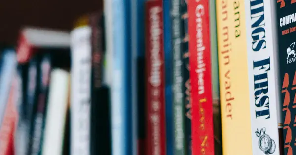 5 Books to Read to Join the Top 7% of Intellectual Minds