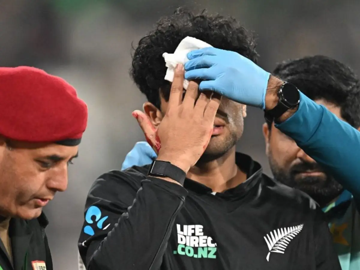 Rachin Ravindra suffers sickening head injury during tri-series clash ...