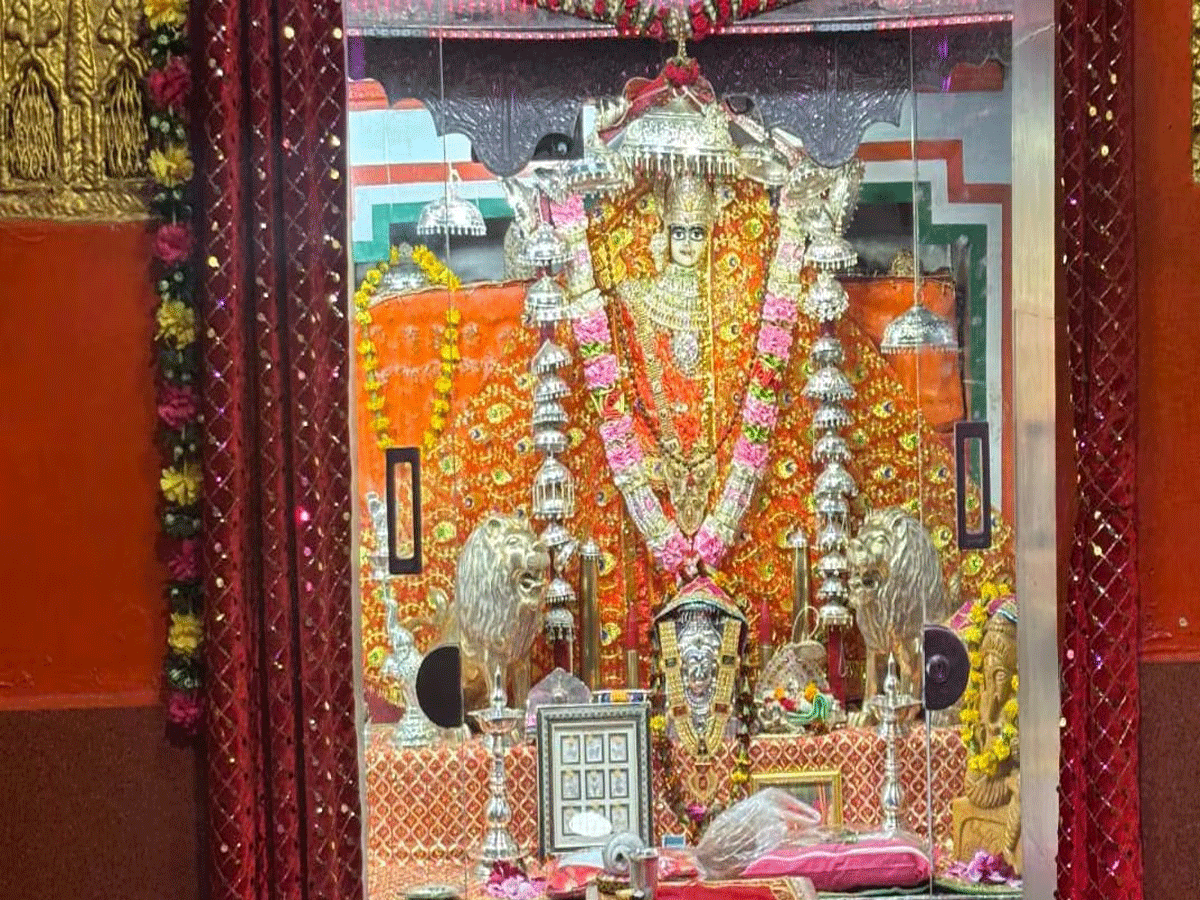 Rajasthan haunted miracle temple| राजस्थान मंदिर और दरगाह, जहां भागते ...