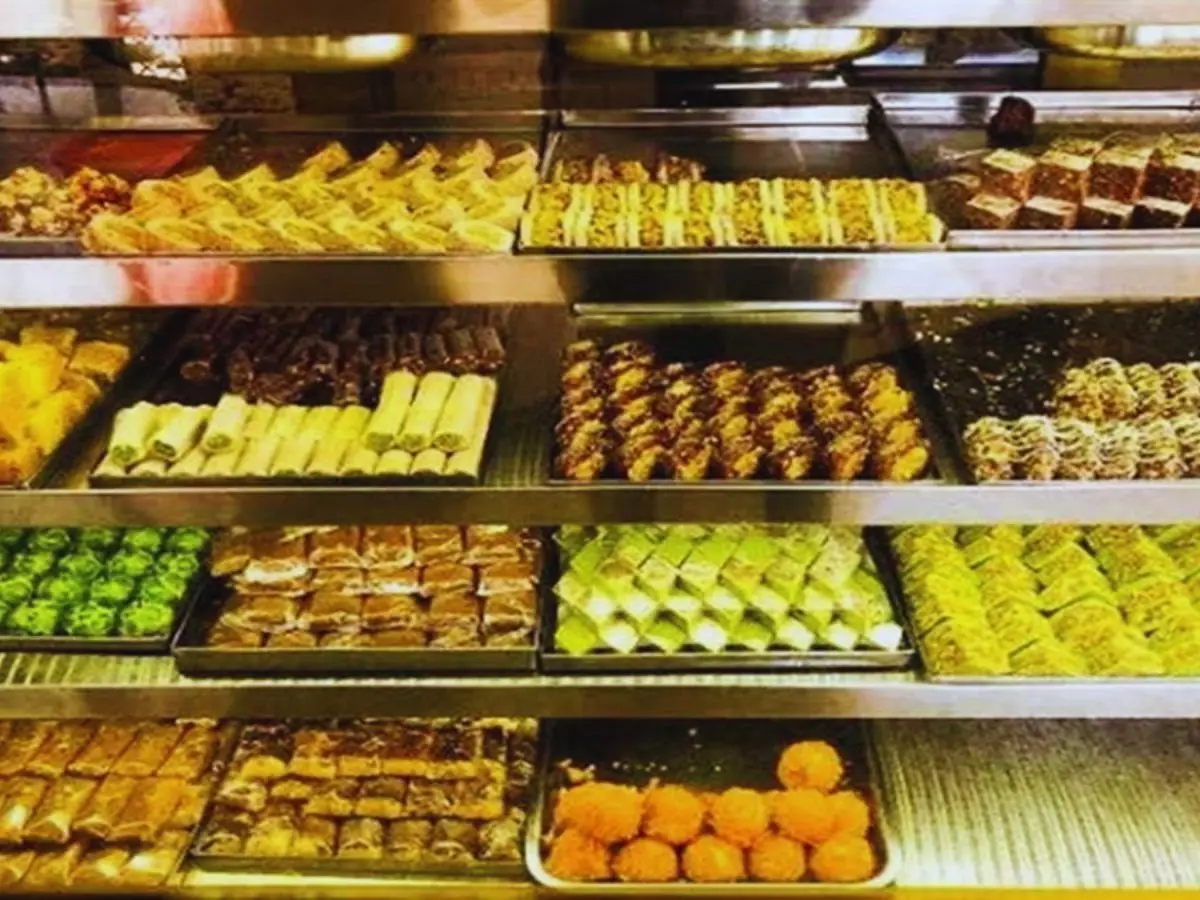 Rajasthani Sweets name change | जयपुर की वो मिठाईयां जो पाक नहीं रही