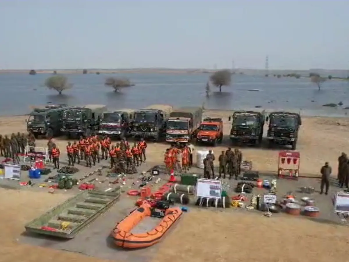 Jaisalmer Joint mock drill conducted regarding monsoon and flood|सेना व SDRF ने बाढ़ में फंसे ...