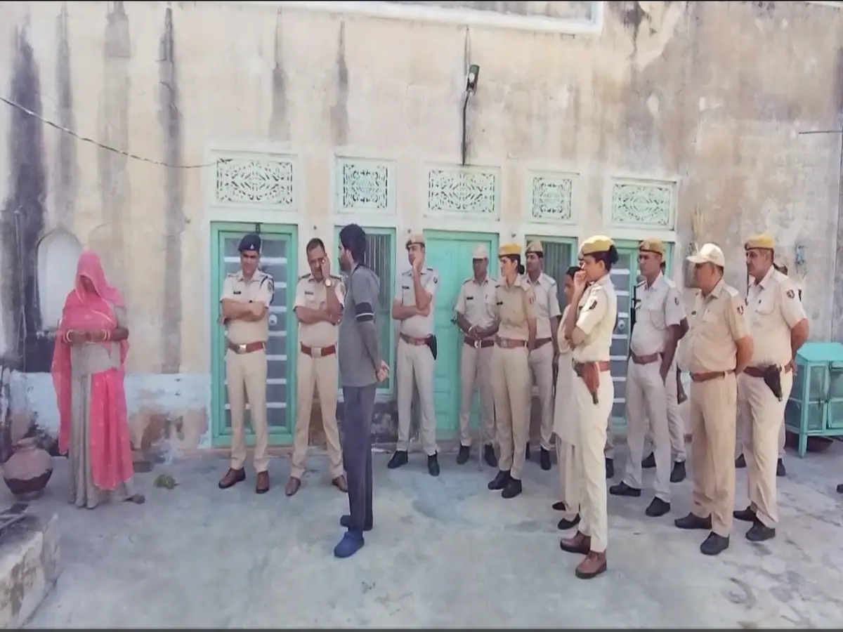 Churu News | आखिर कब पकड़ा जाएगा पांच लाख का इनामी गैंगस्टर वीरेंद्र ...
