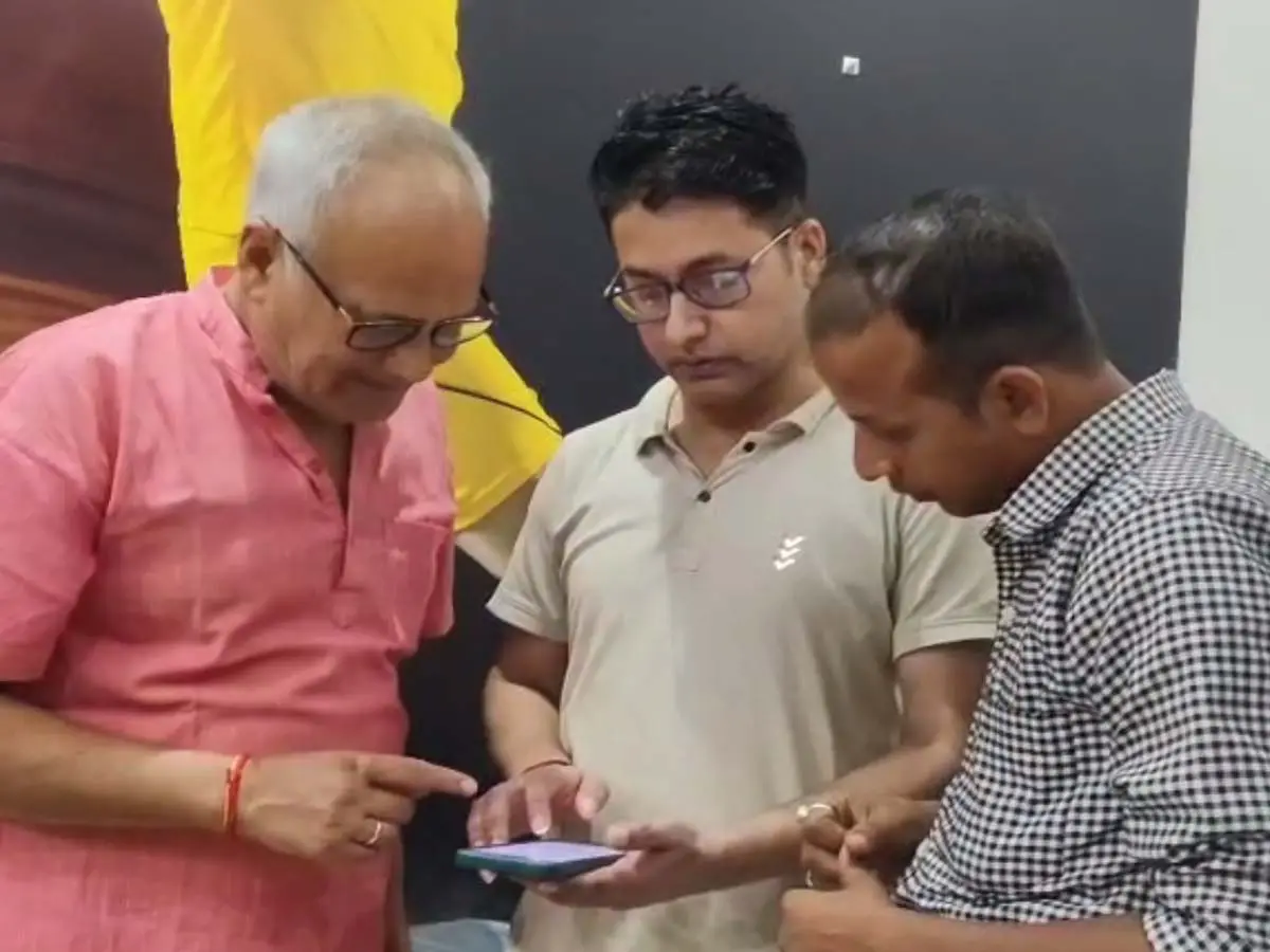 Churu News | ना कोई मैसेज और ना कॉल और खाते से पार हो गए 90 हजार 300 रुपए