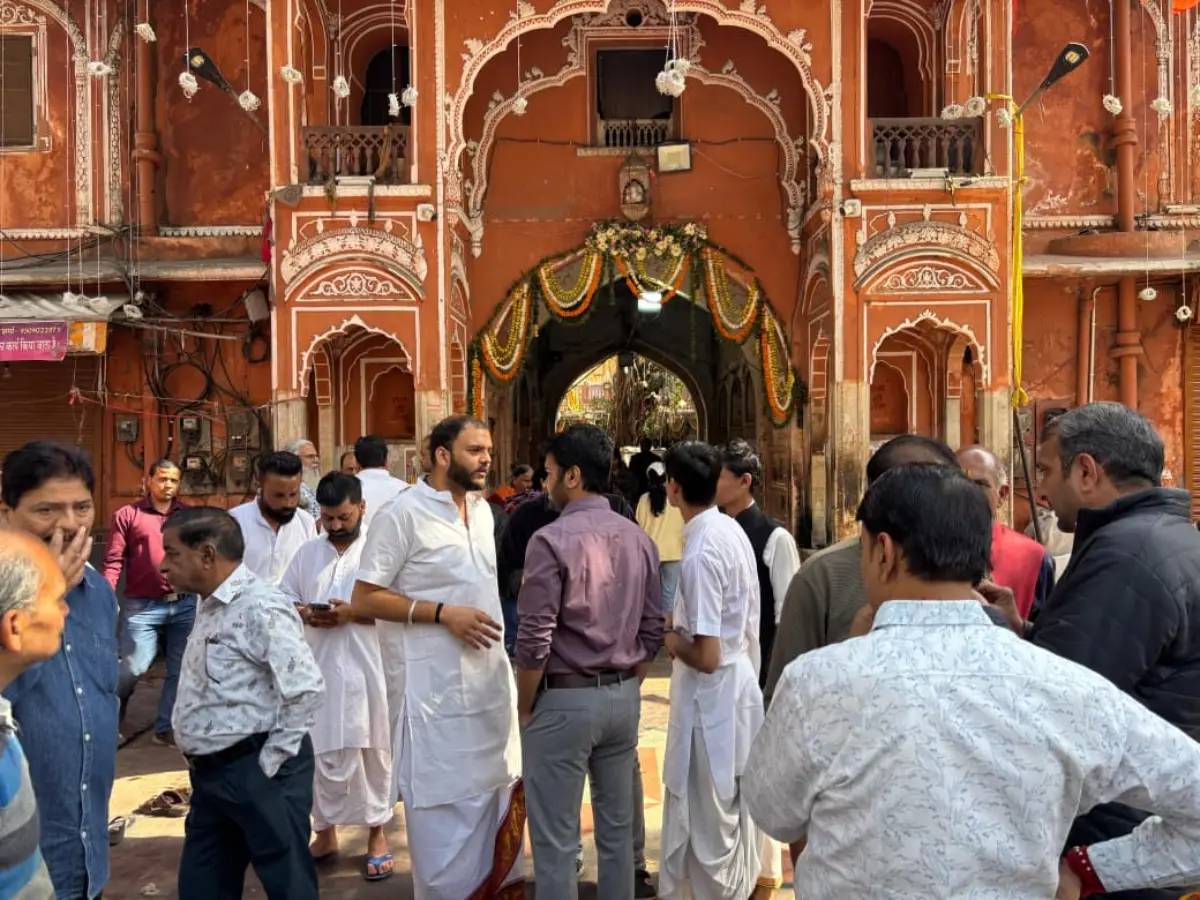 क्या है तारकेश्वर महादेव मंदिर विवाद, क्यों बंद हुआ गेट?