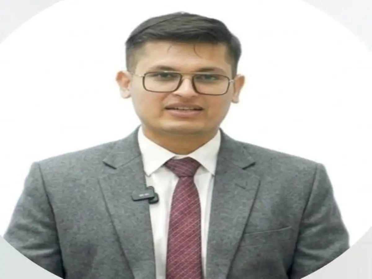 UPSC 2025 Topper: कौन है राजस्थान का छोरा अनुज अग्निहोत्री? जिन्होंने ...