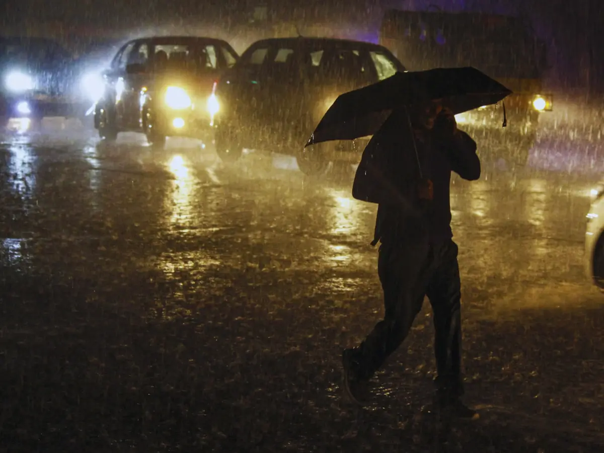 Rajasthan Weather Update | राजस्थान में आधी रात बदला मौसम का मिजाज!