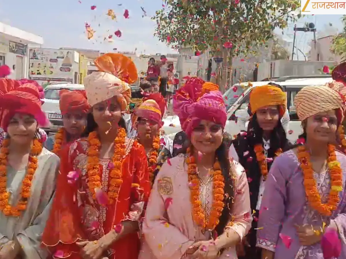 Churu: बिना लेक्चरर के सरकारी स्कूल ने रचा इतिहास, बेटियों ने 12वीं में ...