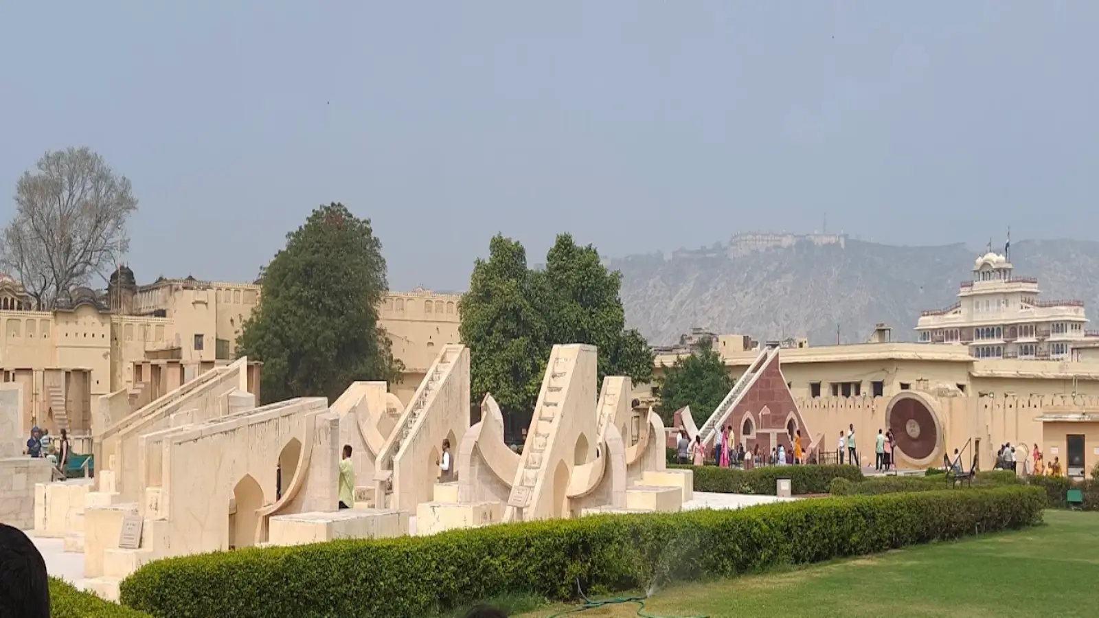 Jantar Mantar Jaipur|जयपुर की इस इमारत में छिपे हैं 5 यंत्र, बताते हैं ...