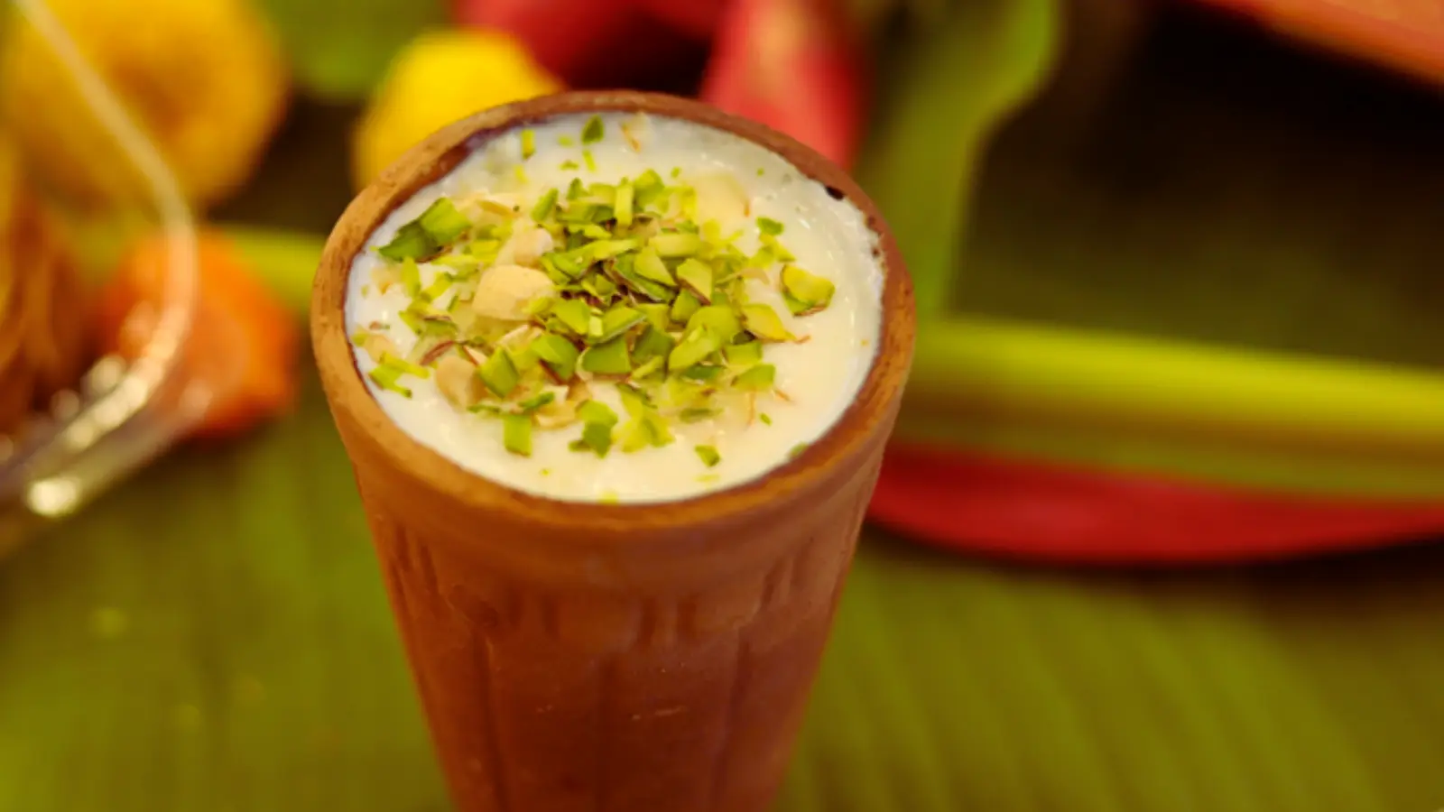 Rajasthani Kesar Lassi Recipe | गर्मी का रामबाण इलाज! ठंडक और स्वाद एक ...