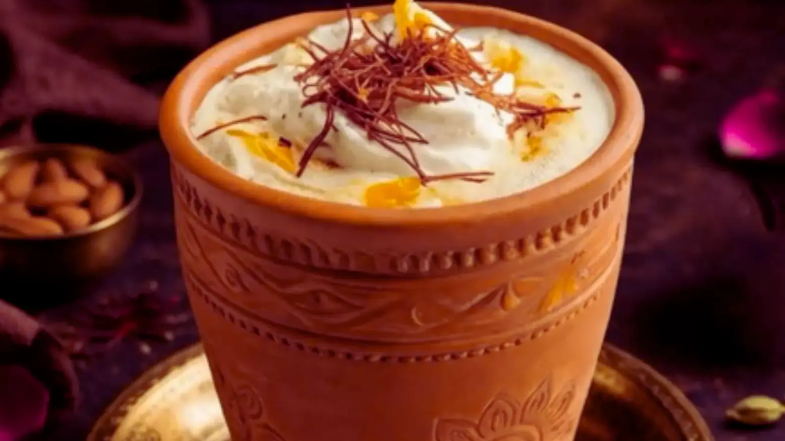 Rajasthani Kesar Lassi Recipe | गर्मी का रामबाण इलाज! ठंडक और स्वाद एक ...